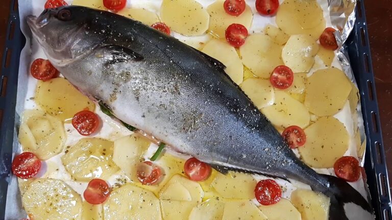 Ricetta ricciola al forno con patate e pomodorini | Actualizado Ottobre ...